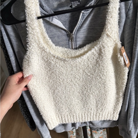 SKIMS | Tops | Brand New With Tags Skims Cream White Fuzzy Tank Top ...